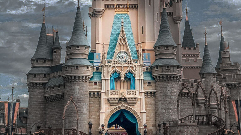 The Architecture of Cinderella Castle - WDWArchiGeek